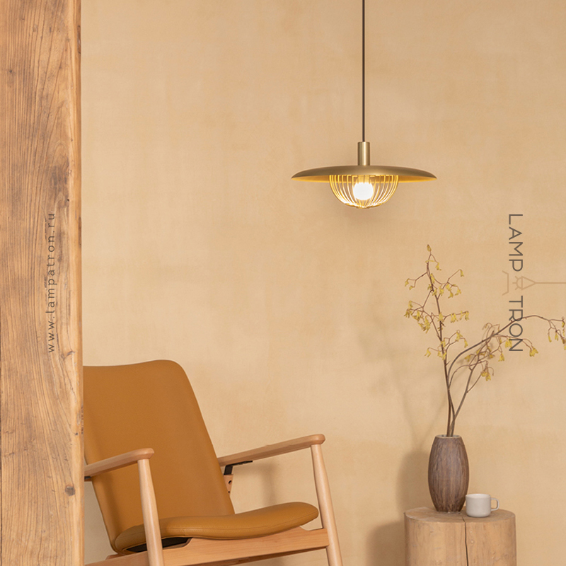 Подвесной светильник GOTWALD Размер S. Цвет Латунь. Металл. Место, где ...